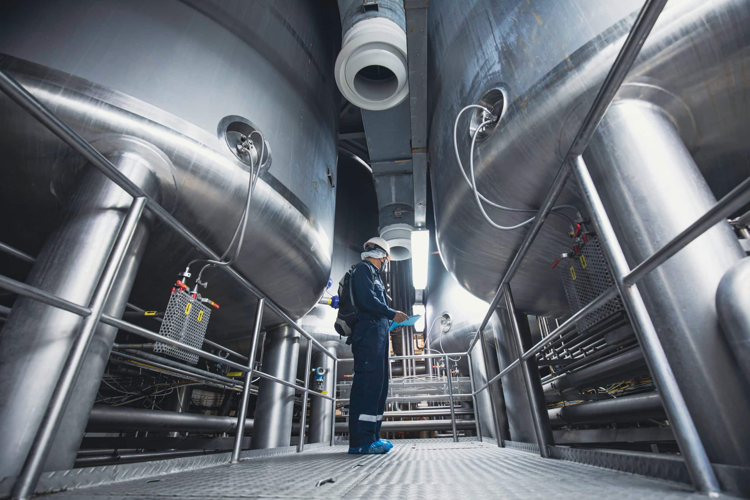 How to Optimize Airflow and Filtration in Clean Room Design - Bryan ...